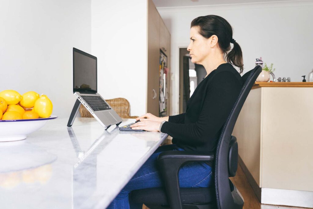 Top 6 tips for improving bad posture - Ergoworks Consulting